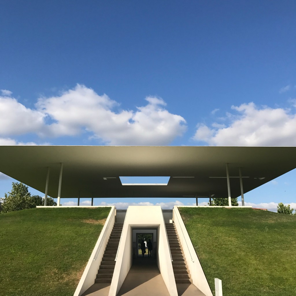 PORTAL TO THE SKY: DISCOVERING THE MAGIC OF JAMES TURRELL’S SKYSPACE ...